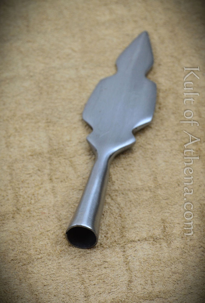 Wide Serrated Arrowhead