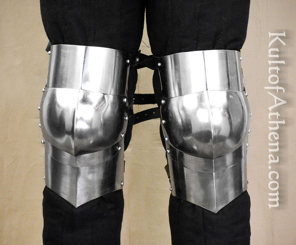 Knee Armor Set / Poleyns - w/ Side Fan Plates