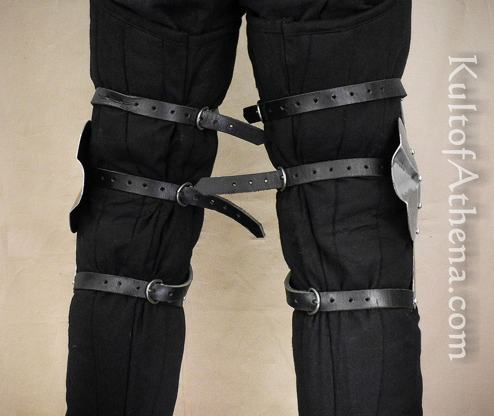 Knee Armor Set / Poleyns - w/ Side Fan Plates